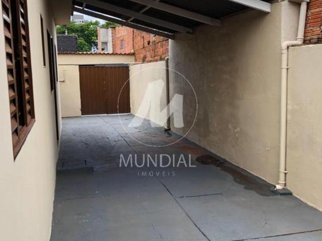 Casa térrea na rua 1 dormitórios, cozinha planejada