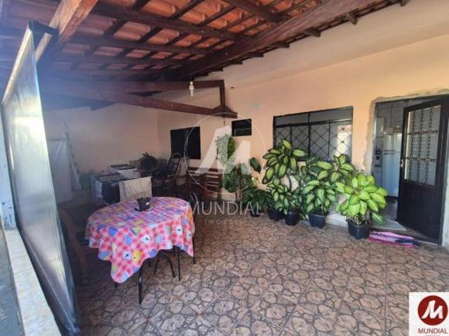 Casa térrea na rua 1 dormitórios, cozinha planejada