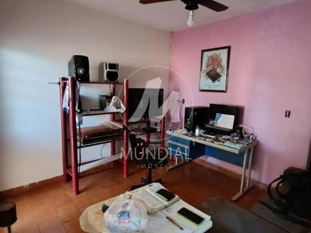 Casa térrea na rua 2 dormitórios