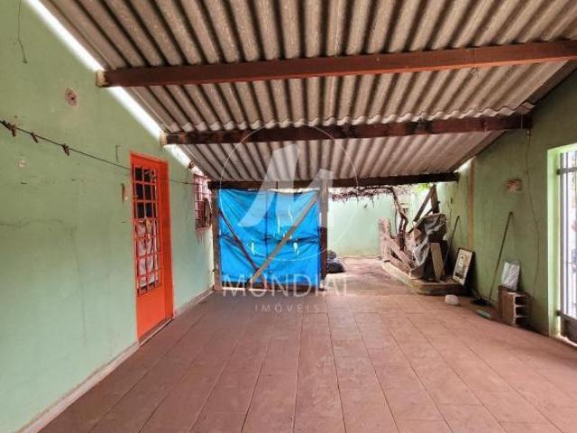 Casa térrea na rua 2 dormitórios