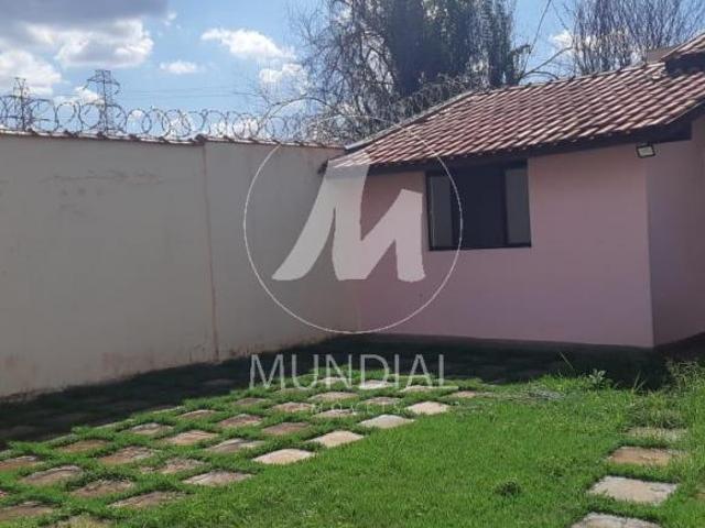 Casa térrea na rua 2 dormitórios