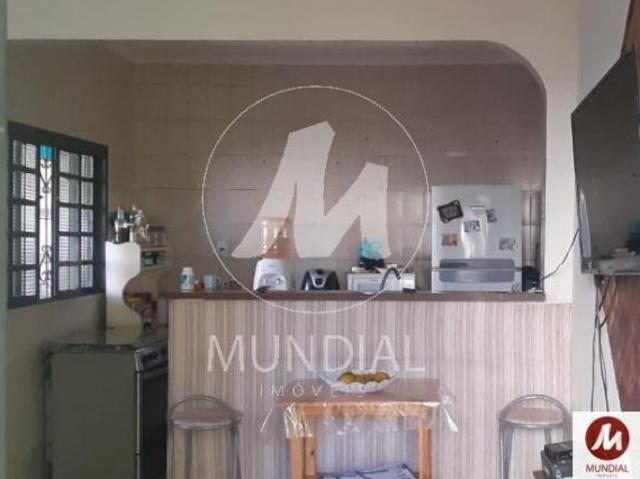 Casa térrea na rua 2 dormitórios, cozinha planejada