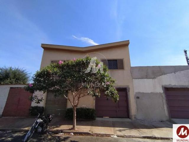 Casa térrea na rua 2 dormitórios, cozinha planejada