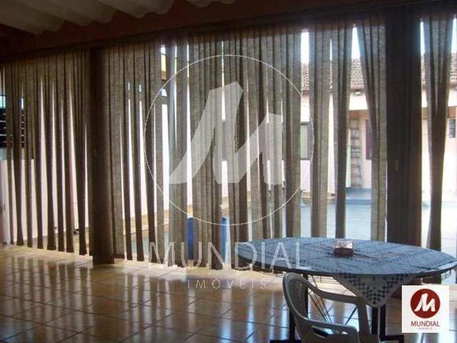 Casa térrea na rua 2 dormitórios, cozinha planejada