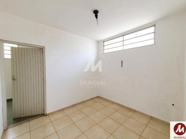 Casa térrea na rua 2 dormitórios, cozinha planejada
