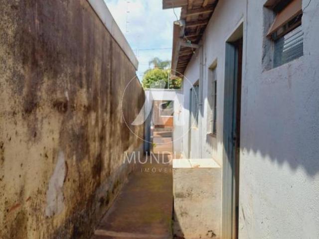 Casa térrea na rua 2 dormitórios, cozinha planejada