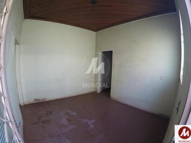 Casa térrea na rua 2 dormitórios, cozinha planejada