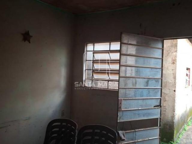 Casa térrea na rua 2 dormitórios, cozinha planejada
