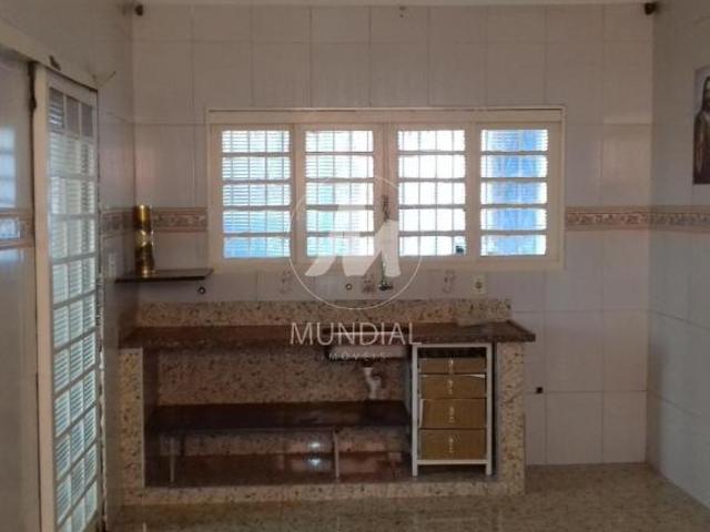 Casa térrea na rua 2 dormitórios, cozinha planejada