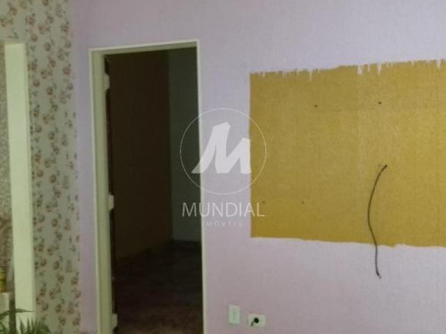 Casa térrea na rua 2 dormitórios, cozinha planejada