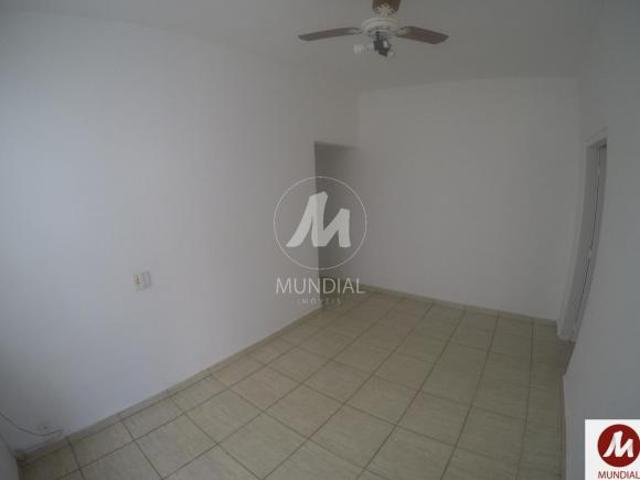 Casa térrea na rua 2 dormitórios, cozinha planejada