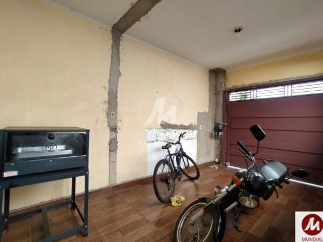 Casa térrea na rua 2 dormitórios, cozinha planejada