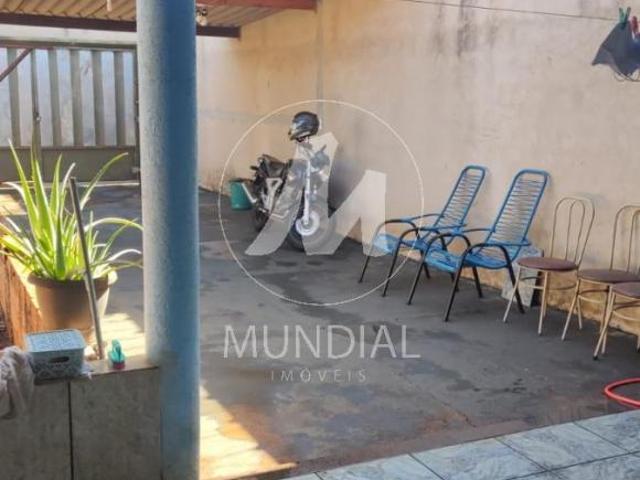 Casa térrea na rua 2 dormitórios, cozinha planejada
