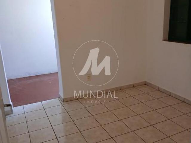 Casa térrea na rua 2 dormitórios, cozinha planejada