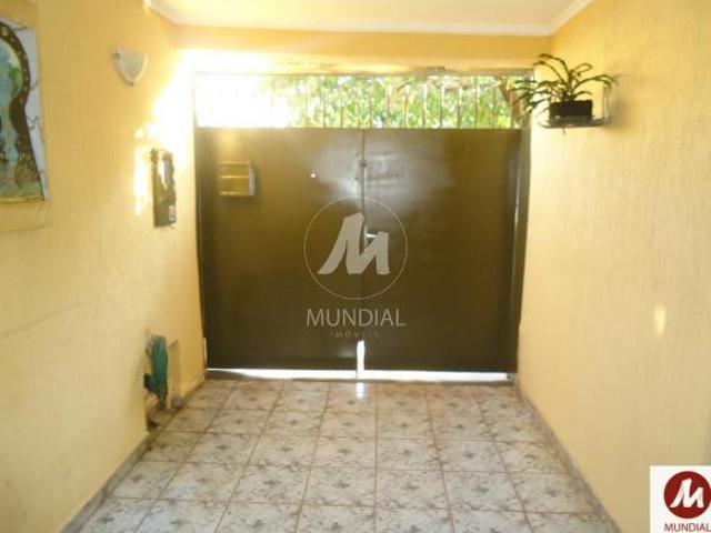 Casa térrea na rua 2 dormitórios, cozinha planejada