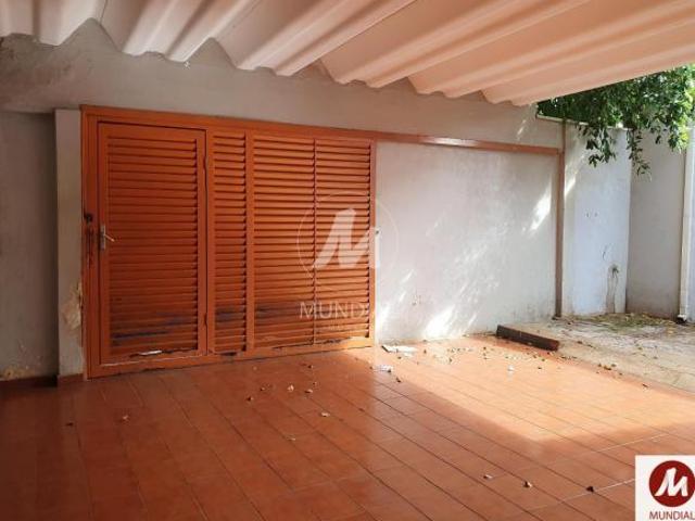Casa térrea na rua 2 dormitórios, cozinha planejada