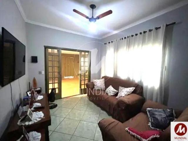Casa térrea na rua 2 dormitórios, cozinha planejada
