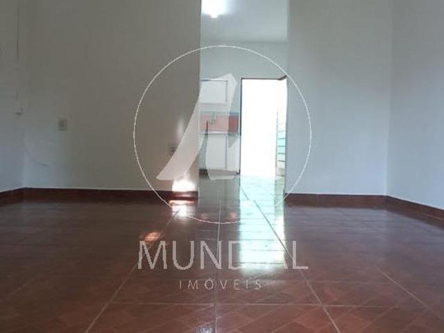 Casa térrea na rua 2 dormitórios, cozinha planejada