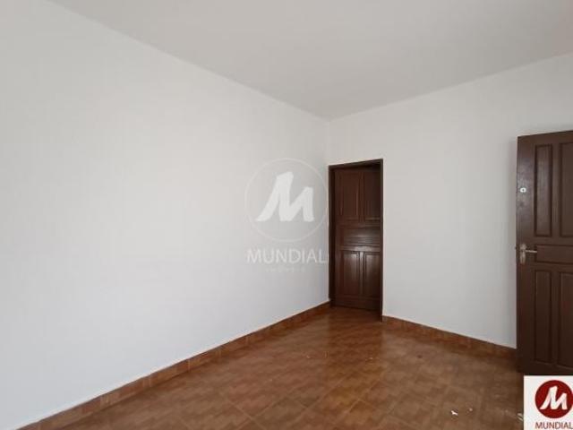 Casa térrea na rua 2 dormitórios, cozinha planejada