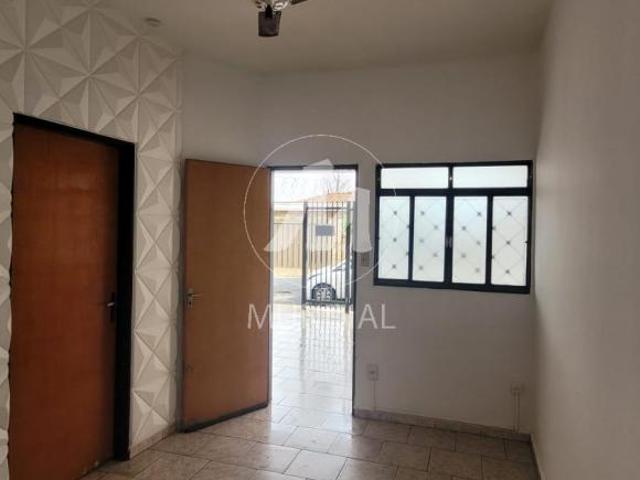 Casa térrea na rua 2 dormitórios, cozinha planejada