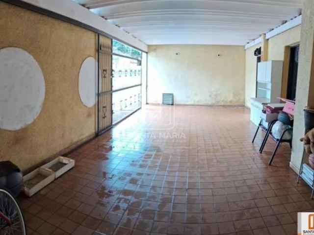 Casa térrea na rua 2 dormitórios, em condomínio fechado