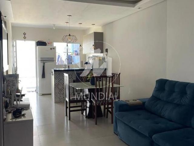 Casa térrea na rua 2 dormitórios/suite, cozinha planejada