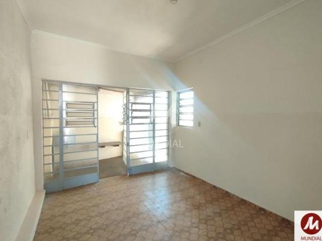 Casa térrea na rua 2 dormitórios/suite, cozinha planejada