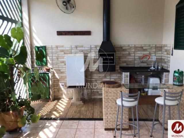 Casa térrea na rua 2 dormitórios/suite, cozinha planejada