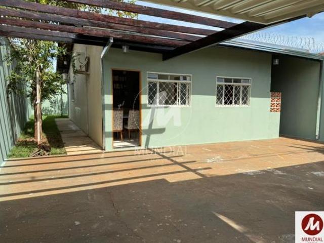 Casa térrea na rua 2 dormitórios/suite, cozinha planejada