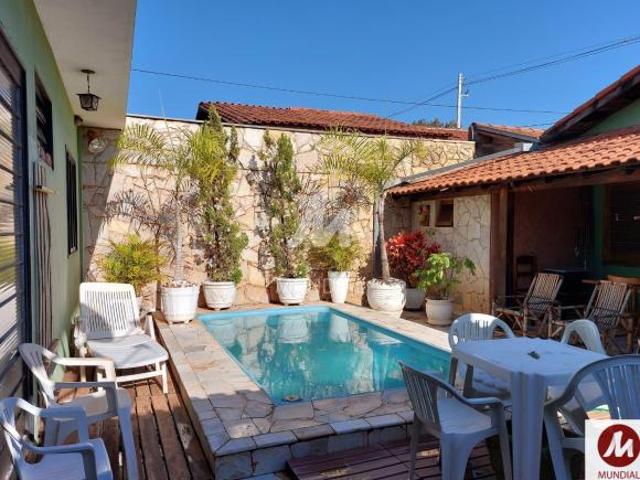 Casa térrea na rua 2 dormitórios/suite, cozinha planejada