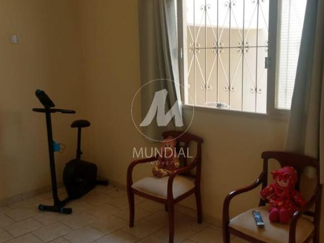 Casa térrea na rua 2 dormitórios/suite, cozinha planejada