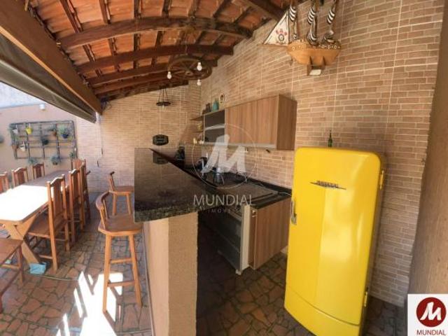 Casa térrea na rua 2 dormitórios/suite, cozinha planejada