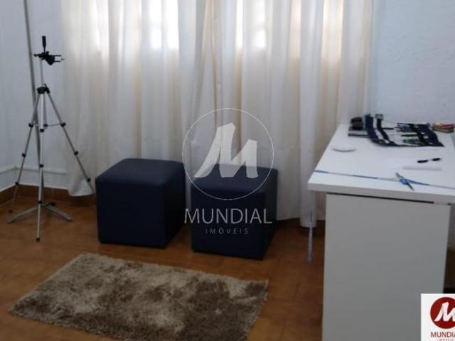 Casa térrea na rua 2 dormitórios/suite, cozinha planejada
