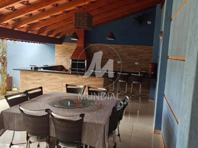 Casa térrea na rua 2 dormitórios/suite, cozinha planejada