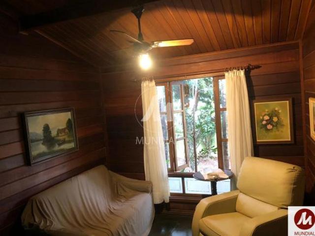 Casa térrea na rua 2 dormitórios/suite