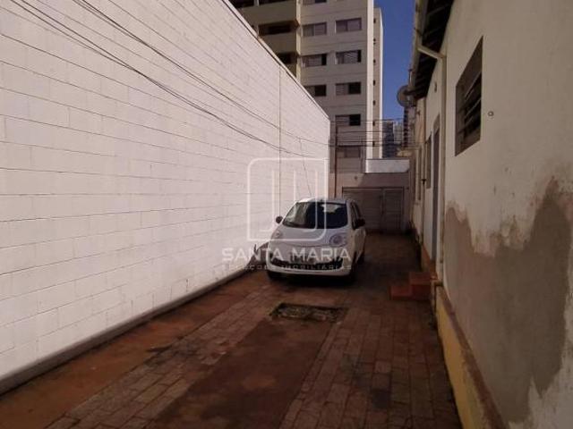 Casa térrea na rua 7 dormitórios