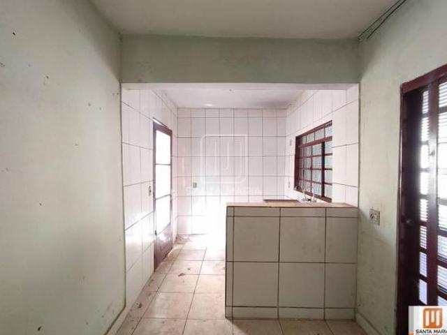 Casa térrea na rua 4 dormitórios