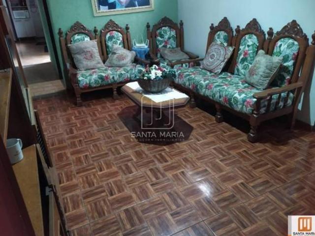 Casa térrea na rua 4 dormitórios