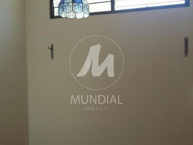 Casa térrea na rua 4 dormitórios/suite, cozinha planejada