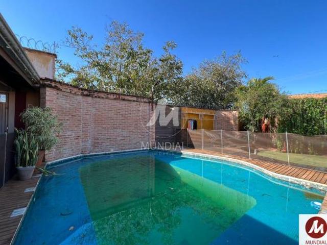 Casa térrea na rua 4 dormitórios/suite, cozinha planejada