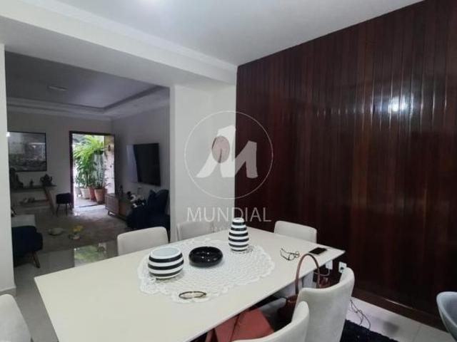 Casa térrea na rua 4 dormitórios/suite, cozinha planejada
