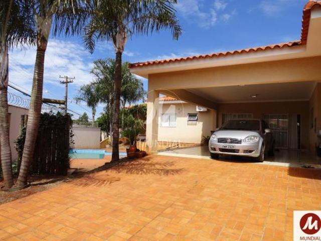 Casa térrea na rua 4 dormitórios/suite, cozinha planejada