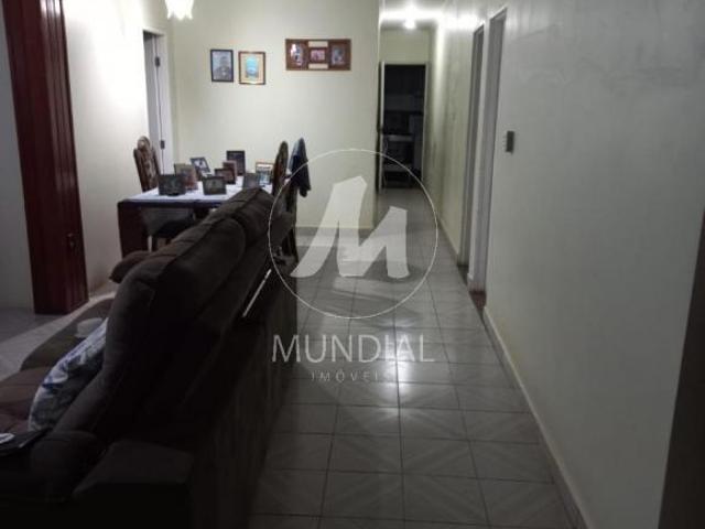 Casa térrea na rua 4 dormitórios/suite, cozinha planejada