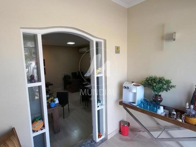 Casa térrea na rua 4 dormitórios/suite, cozinha planejada