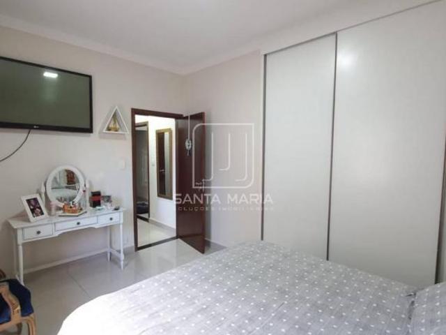 Casa térrea na rua 4 dormitórios/suite, cozinha planejada
