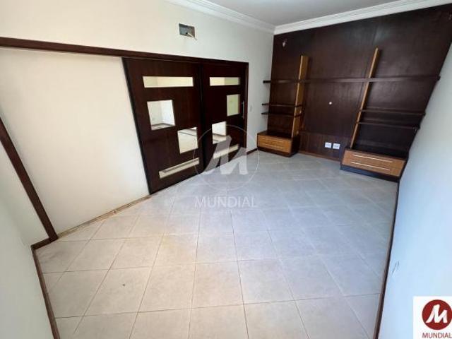 Casa térrea na rua 5 dormitórios/suite, cozinha planejada
