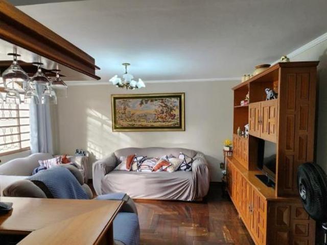 Casa Térrea na Rua Messina Venda 03 qtos Várias Vagas Jardim Messina Jundiaí SP