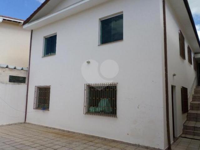 Casa Térrea no Tremembé, com 250 ms 190 AC, 2 dormitórios, 2 vagas