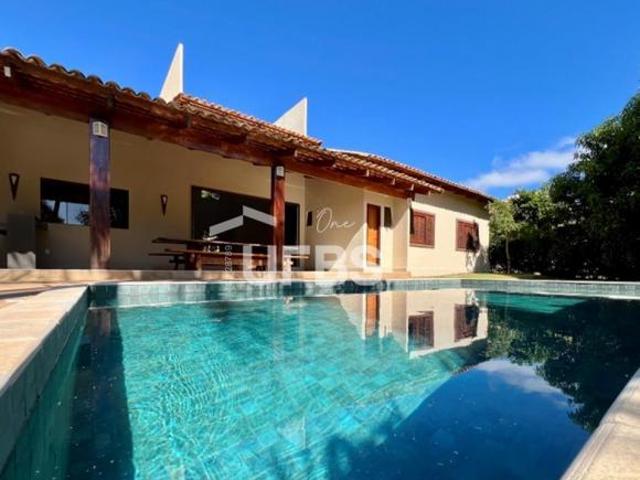 Casa térrea no Aldeia do Vale, lote com 1.296m² e 330m² de construção, com 5 suítes, 4 suítes amplas