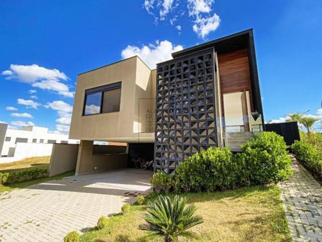 Casa térrea no Alphaville Castello Itu, R$ 2.330.000 | 3 suítes, espaço gourmet e acabamentos sofist